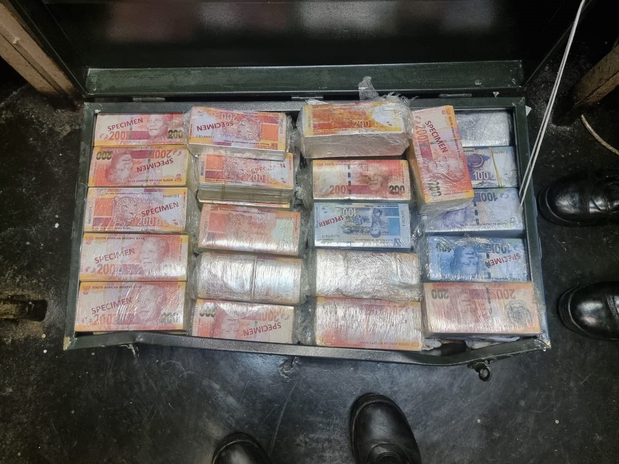 Tshwane Metro Police Find 'R3 Million' In Fake Notes, Suspect Arrested ...