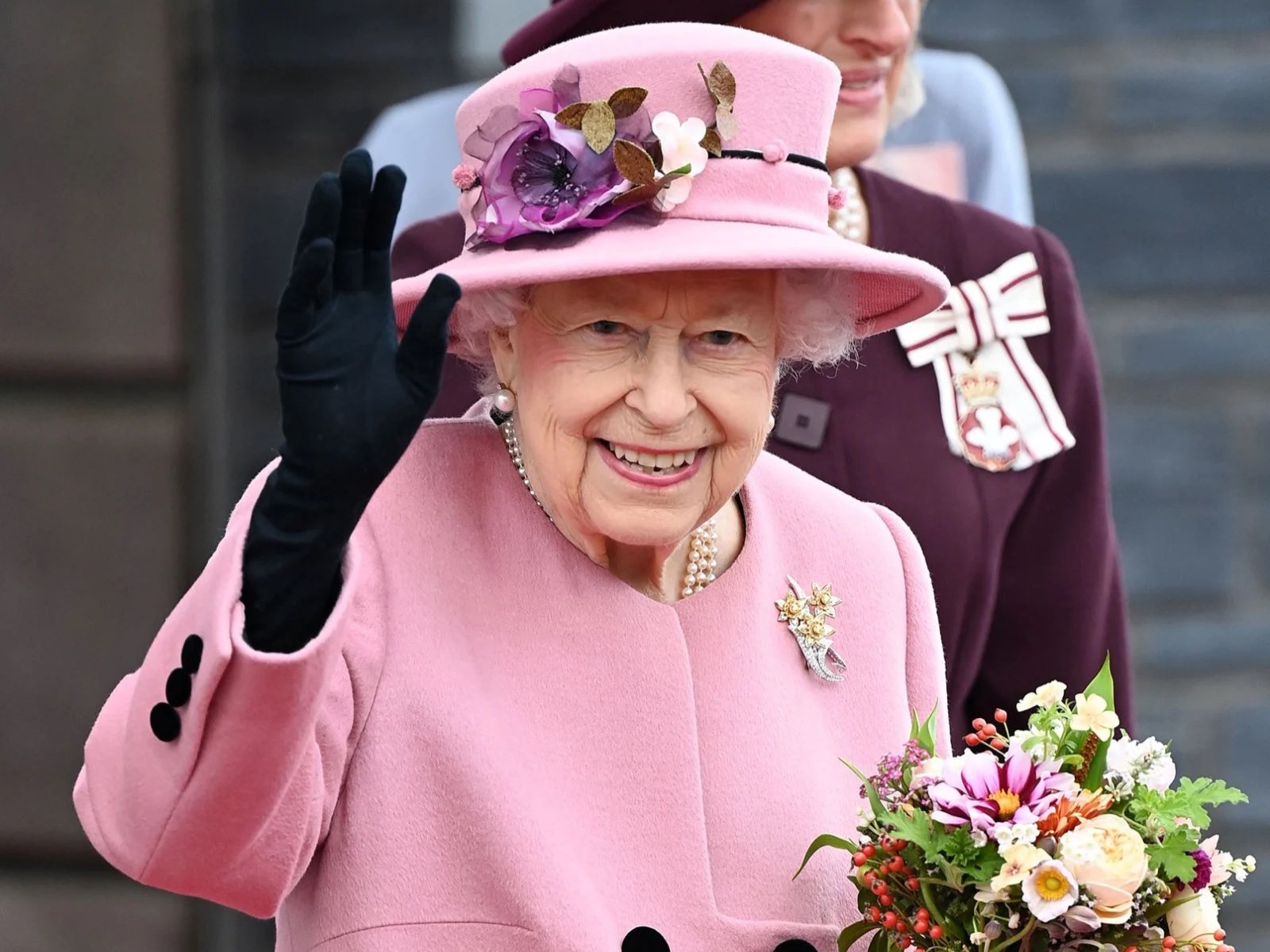 Queen Elizabeth II Dies At 96, Family Says She Passed On Peacefully - The Bulrushes