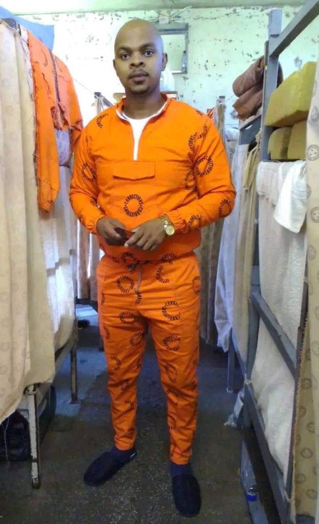 Inmate Who Flaunted 'Designer' Prison Garb In Hot Water, Cellphone ...