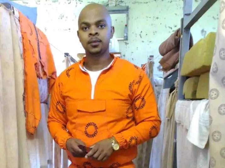 Inmate Who Flaunted 'Designer' Prison Garb In Hot Water, Cellphone ...