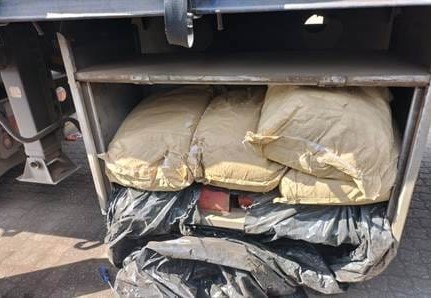 Lebombo Drug Bust: Bags Of Mandrax Ingredient Labeled 'Hair Extensions ...