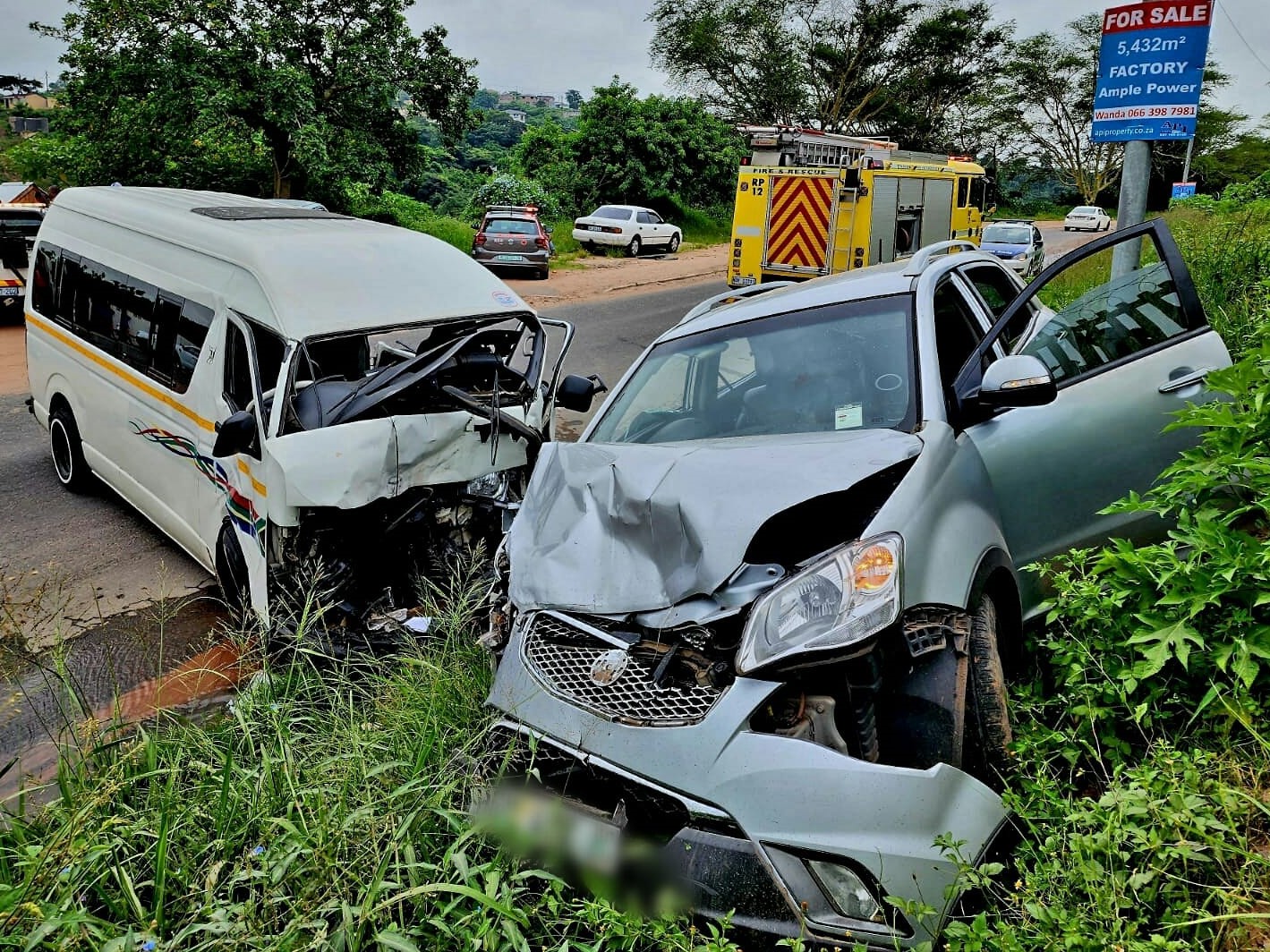 Saturday Morning Minibus Taxi Crash In Durban Leaves At Least 18 ...
