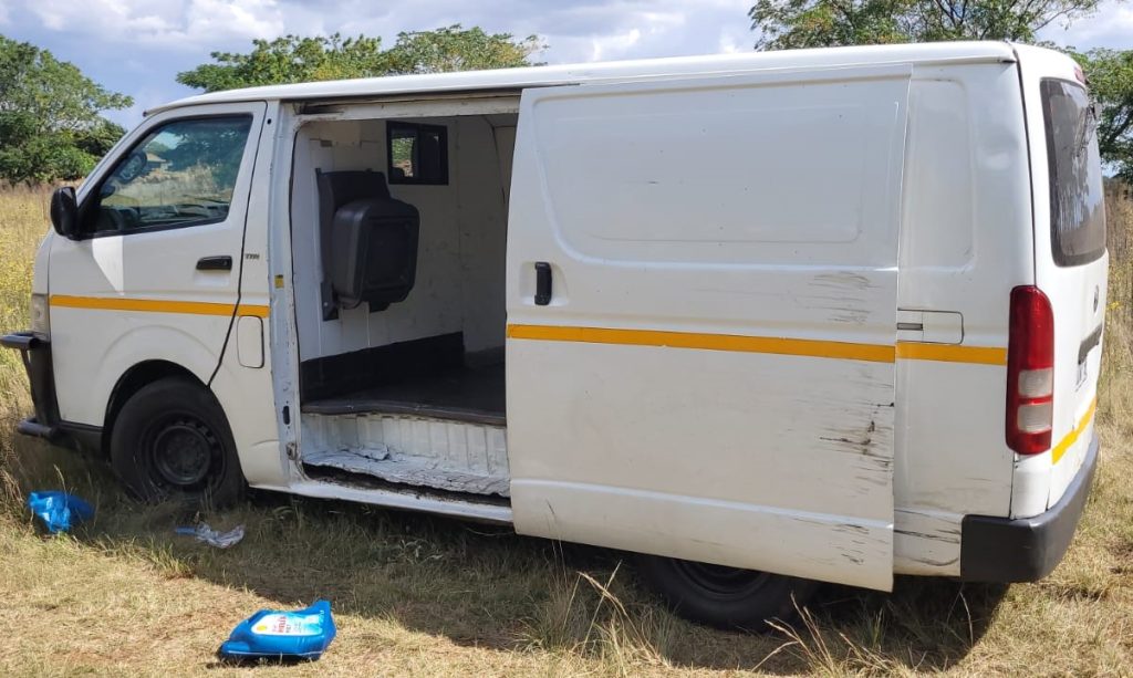 JMPD Officers Bust 'Counterfeit Factory' In Eikenhof - The Bulrushes