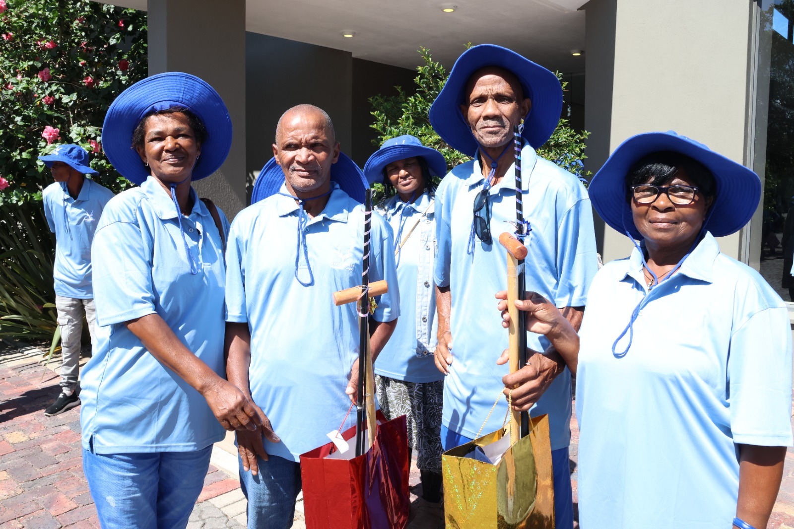 Knysna Anglers Support: SANParks Hands Over Fishing Equipment, Permits ...