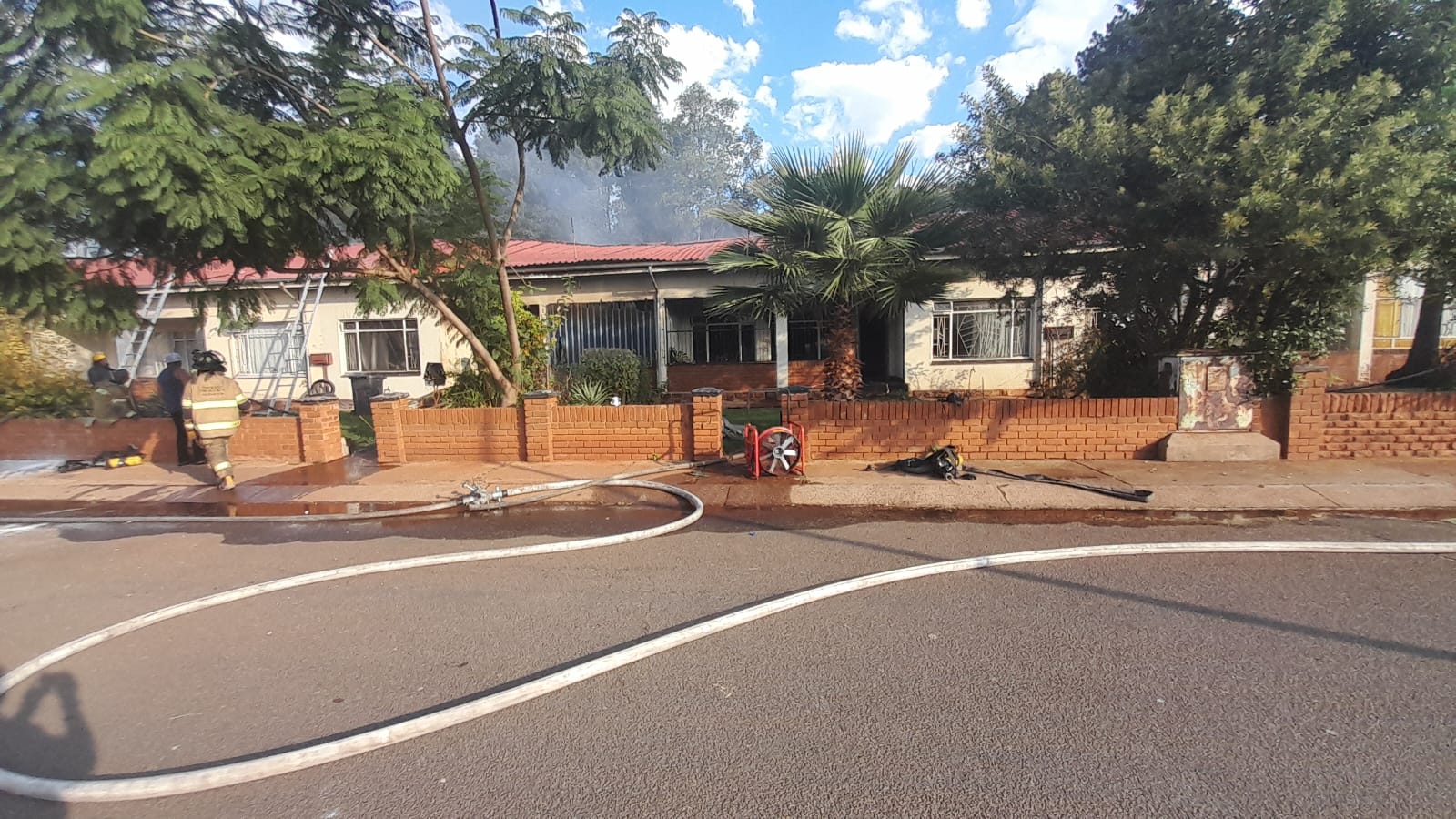 Firefighters Battle Fire At Kgosi Mampuru II Correctional Facility ...