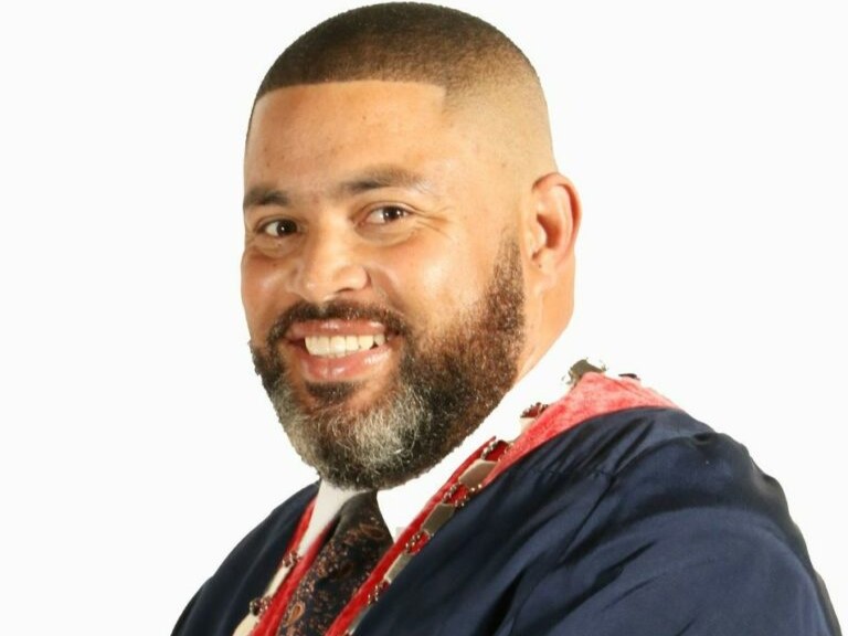 Request For Nudes From Schoolgirl Haunts George Deputy Mayor, GOOD ...