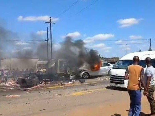 Cash-In-Transit Heist: Armed Robbers Blow Up Armoured Van, Steal Cash ...