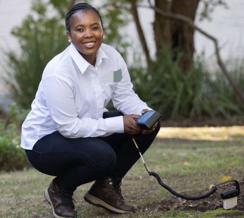 National Research Foundation Lauds 'Green Champion' Dr. Zanele Ntshidi ...