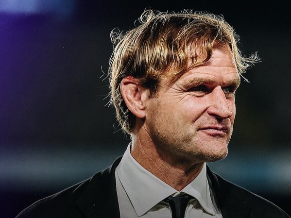 Rugby: All Blacks Part Ways With Coach Scott Robertson - The Bulrushes