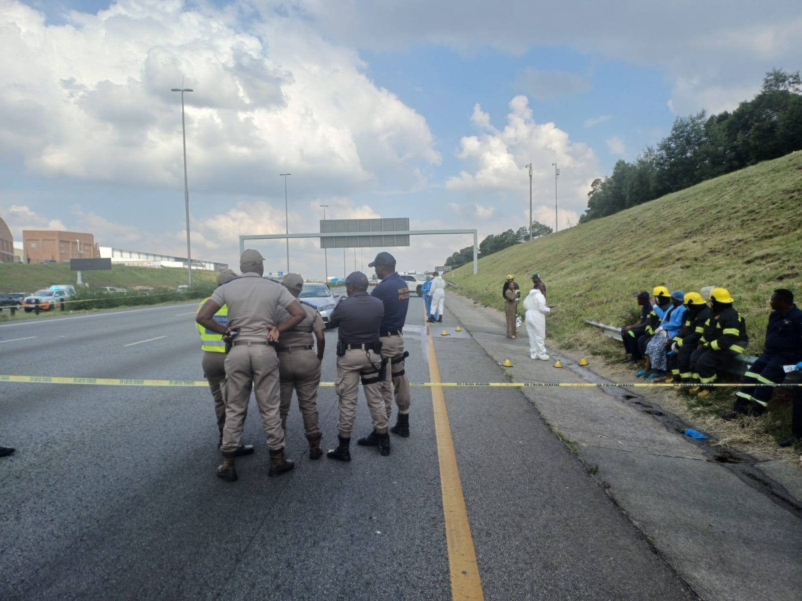 Deadly Shootout: 3 Suspected Armed Robbers Fatally Shot By Police On ...